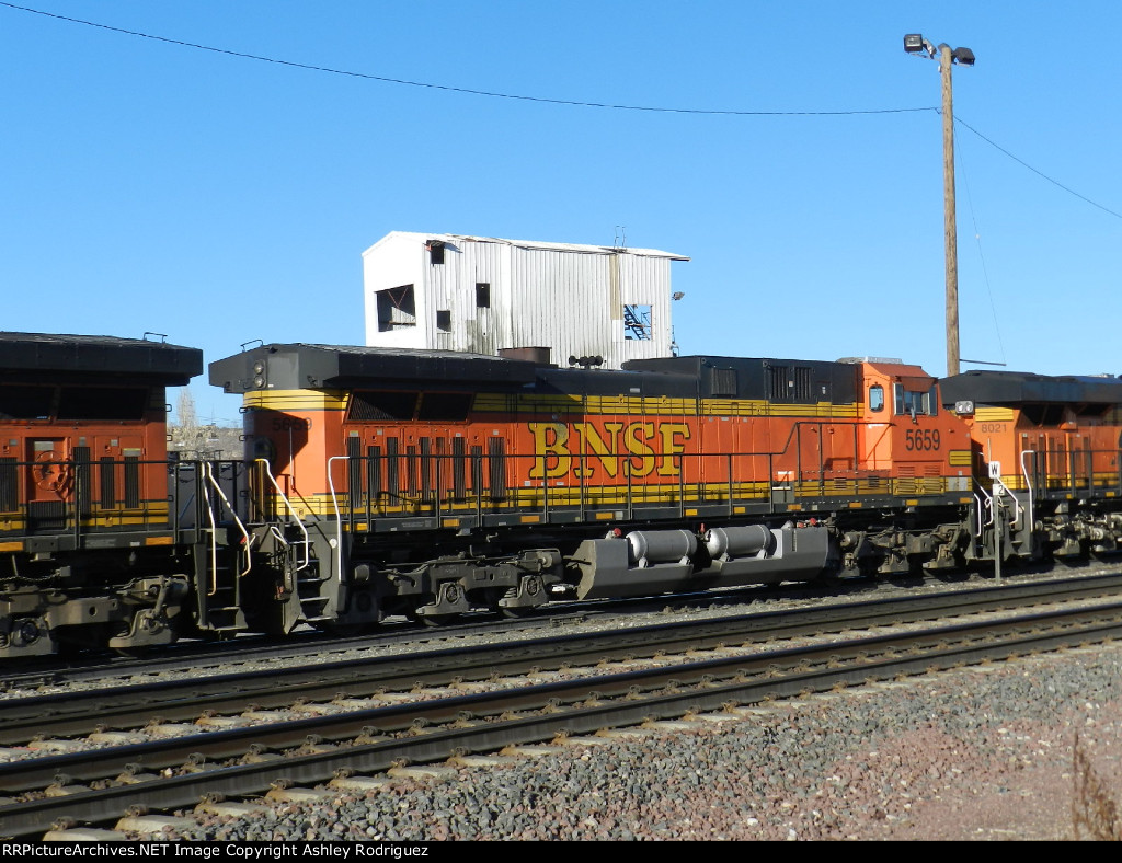 BNSF 5659